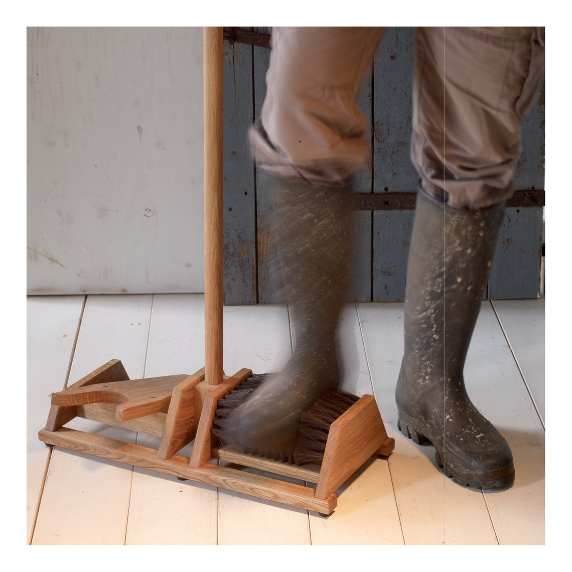 Redecker :: Oak Boot Jack and Scraper Set – Our Corner Store